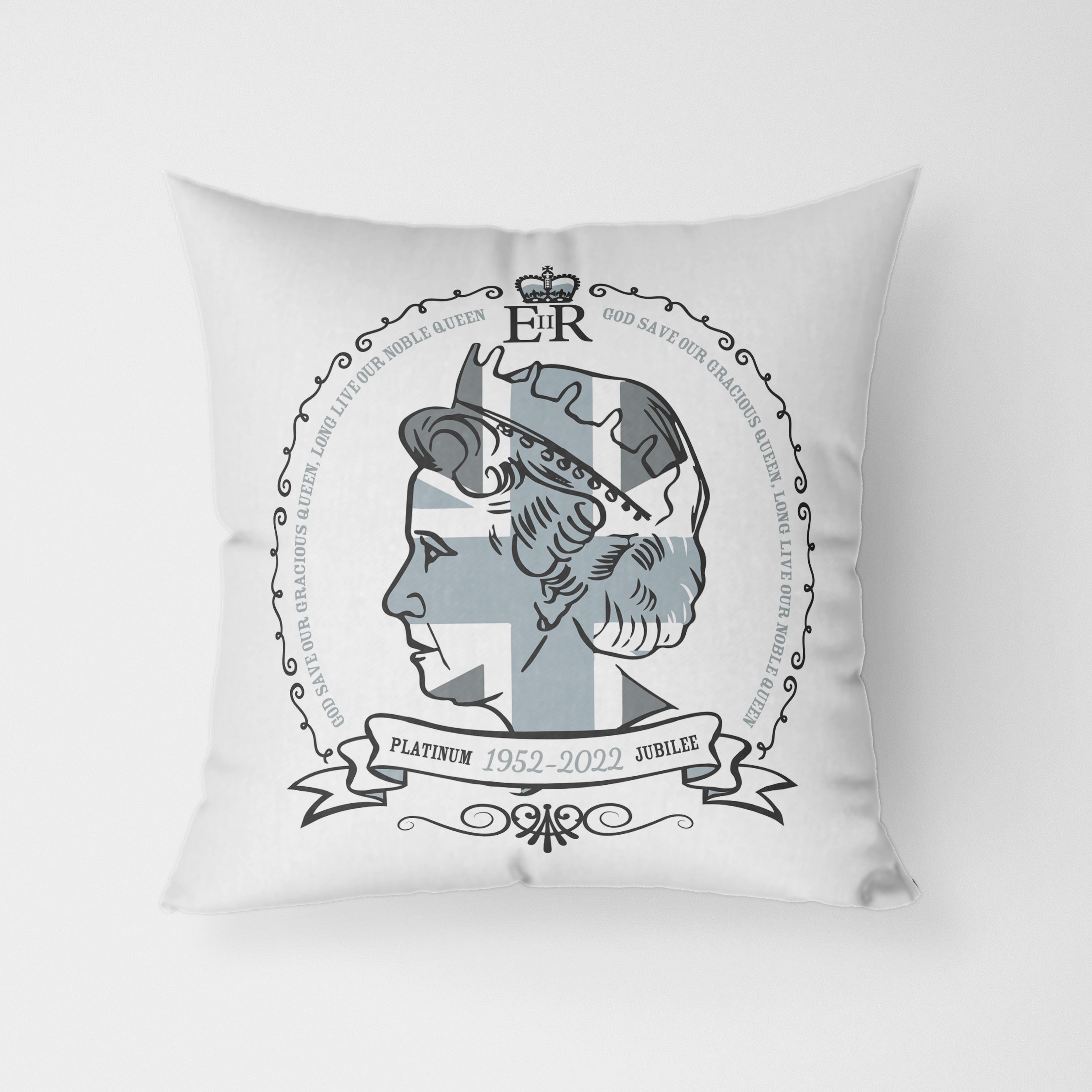 Platinum Jubilee Crest Water Resistant Garden Outdoor Cushion - Windsor ...
